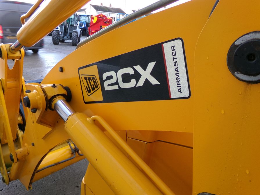 2007 JCB 2CX - McCullagh Machinery