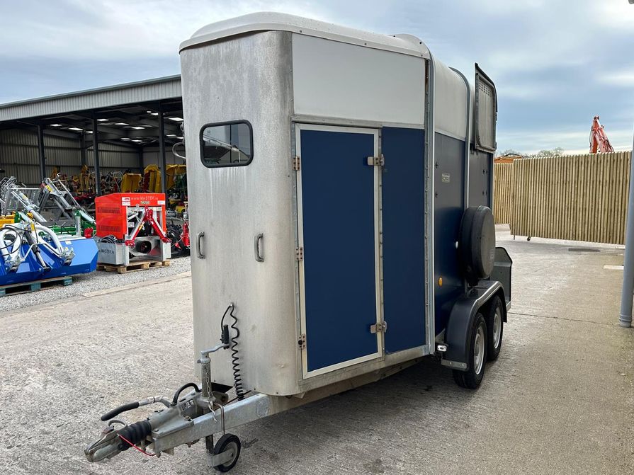 Used Ifor Williams 505 Delux Horsebox - McCullagh Machinery