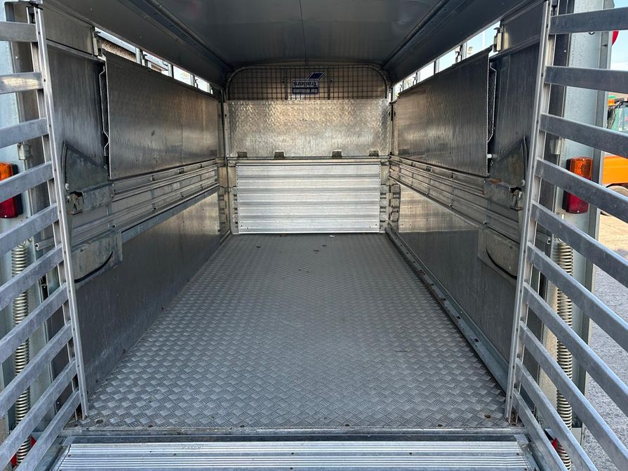 Used Ifor Williams TA510 12ft x 6ft Cattle Trailer - McCullagh Machinery