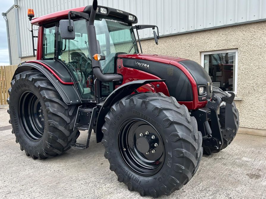 2009 Valtra N111 (125HP) - McCullagh Machinery