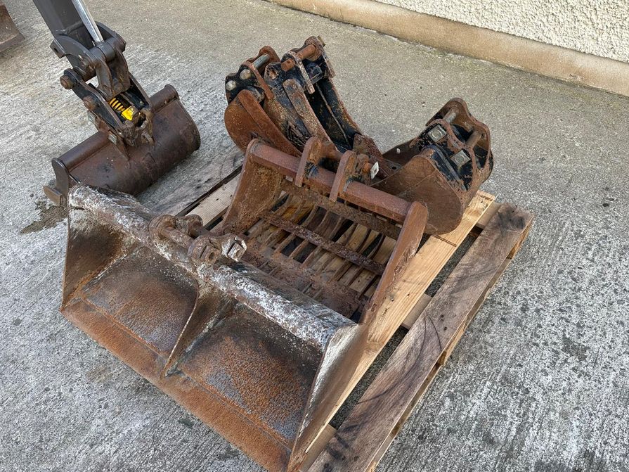 Used Volvo EC15B 1.5 Tonne Digger - McCullagh Machinery