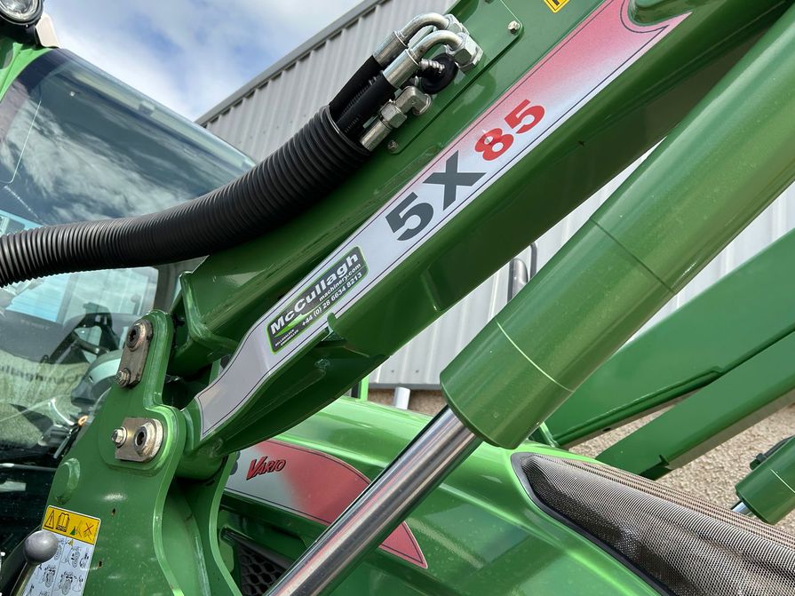2016 Fendt 718 Vario Profi with 5X85 Loader - McCullagh Machinery