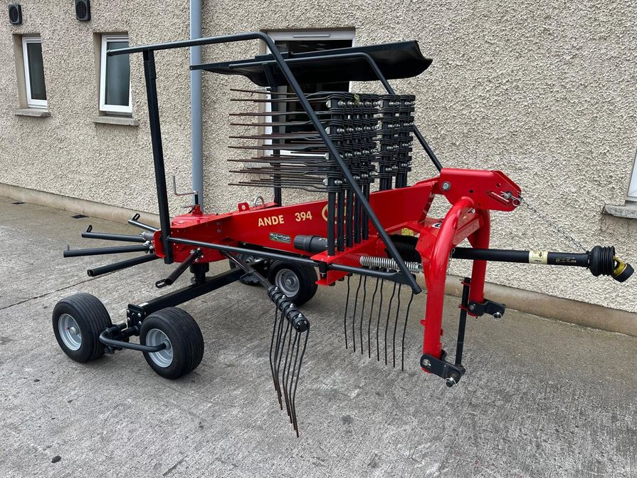 2022 Pottinger 702C Twin Rotor Rake - McCullagh Machinery
