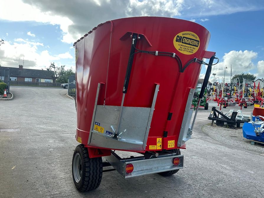 New GH Engineering 8cu Tub Diet Feeder - McCullagh Machinery