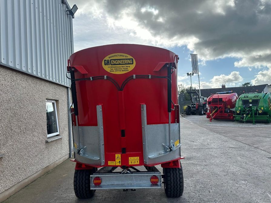New GH Engineering 8cu Tub Diet Feeder - McCullagh Machinery