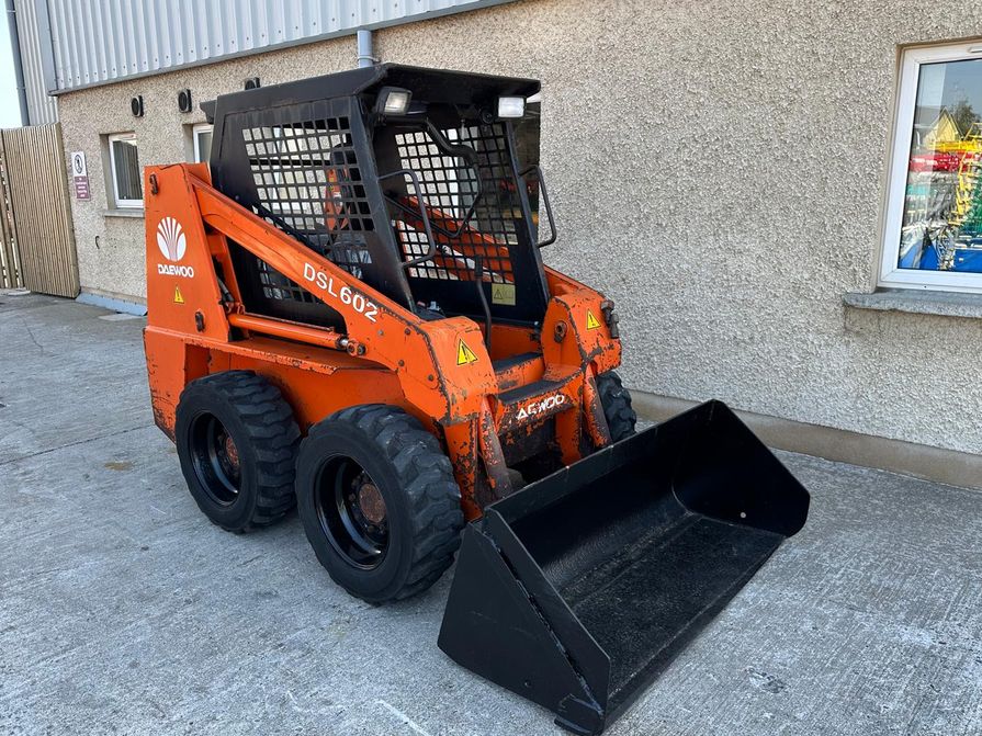 2001 Daewoo DSL 602 Skid-Steer - McCullagh Machinery