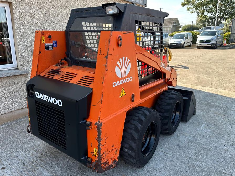 2001 Daewoo DSL 602 Skid-Steer - McCullagh Machinery