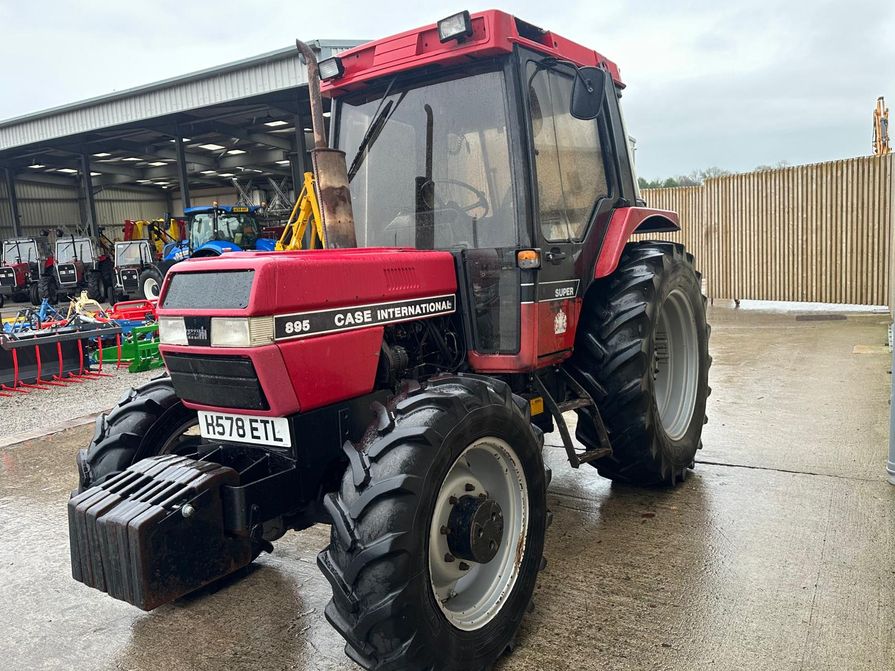 1990 CASE 895XL 4WD - McCullagh Machinery