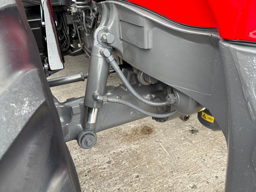 2019 Massey Ferguson 7718S - McCullagh Machinery