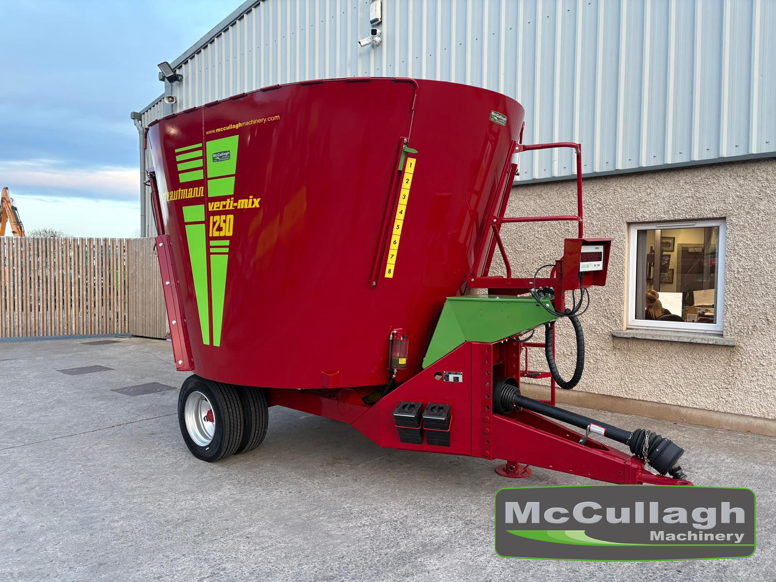 Used Strautmann 1250 Tub Feeder - McCullagh Machinery